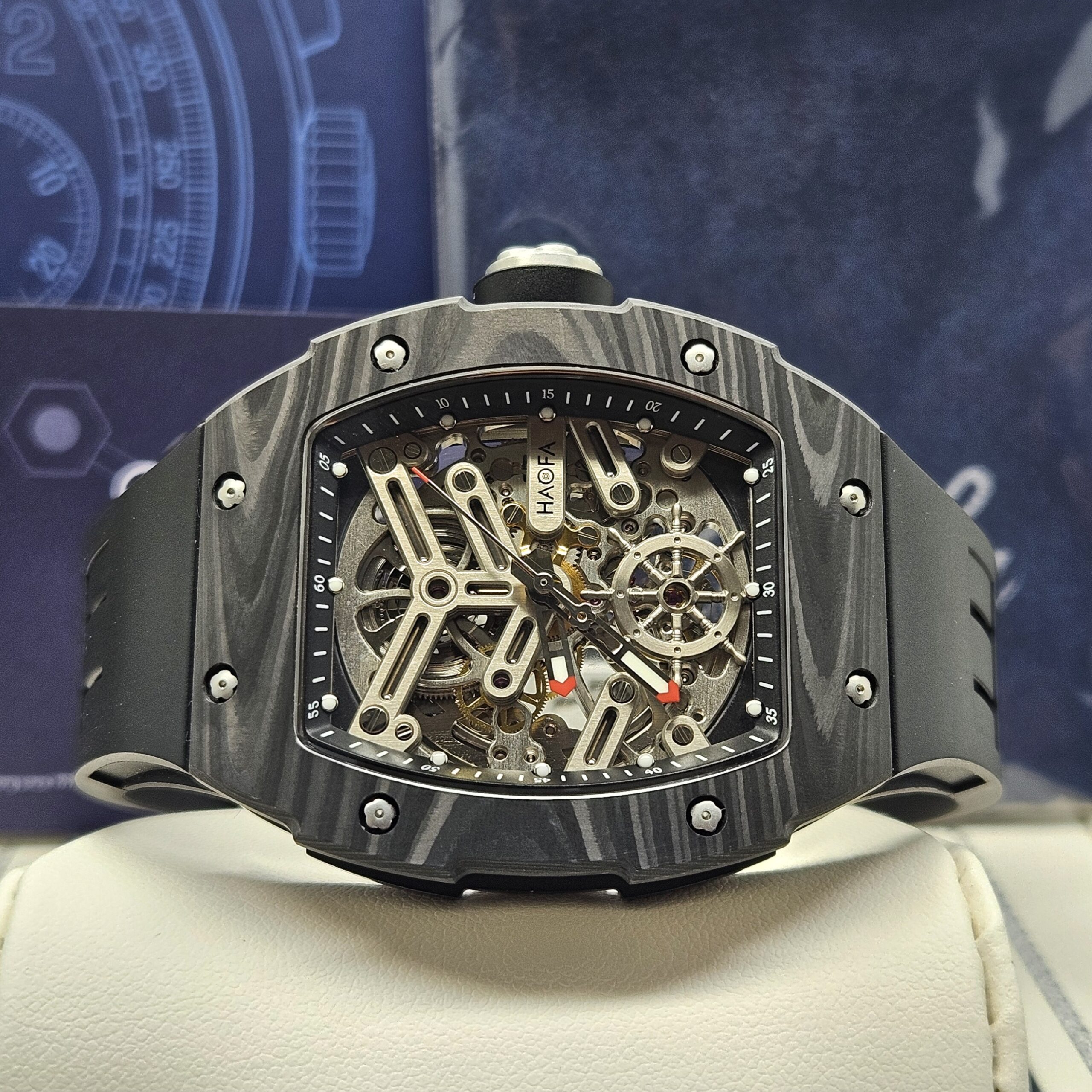 Houfa 1982 Carbon Skeleton Black – Dchronograph Official Store