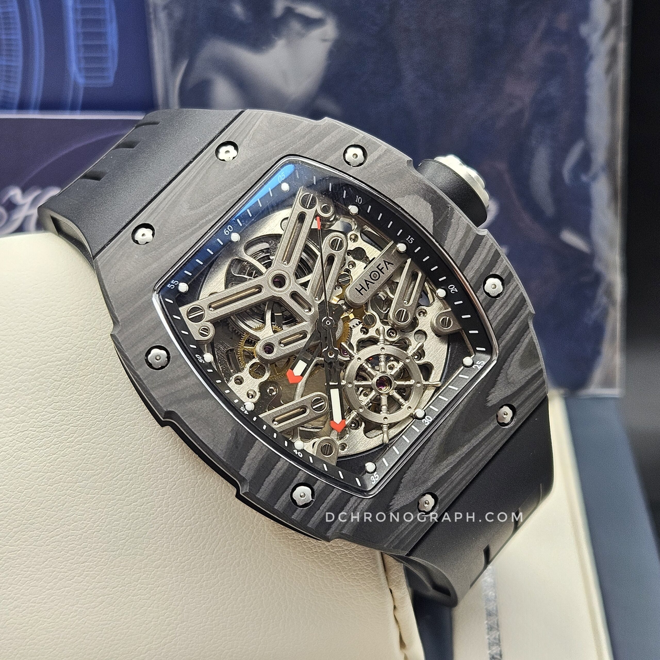 Houfa 1982 Carbon Skeleton Black – Dchronograph Official Store