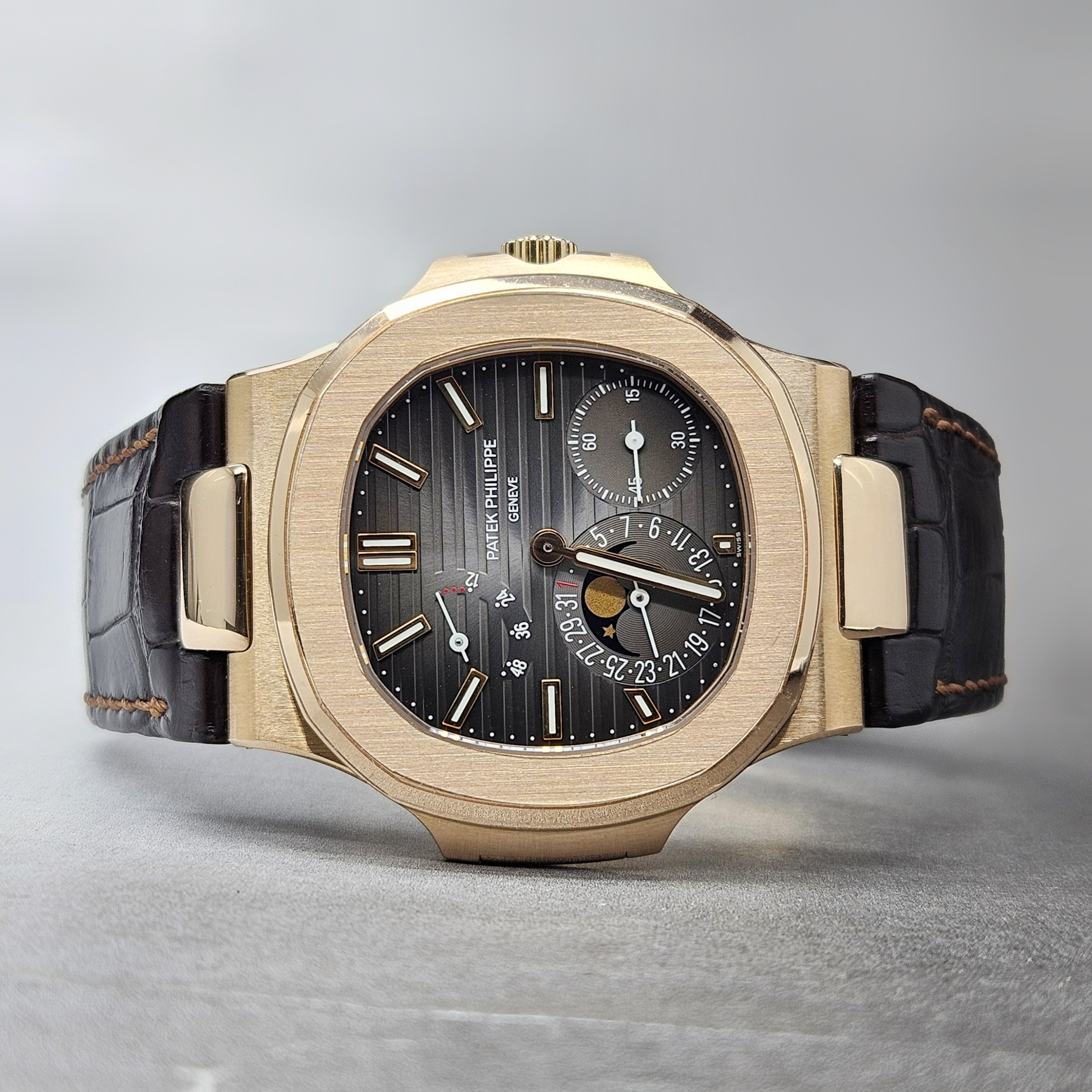Patek Philippe Nautilus Rose Gold 5712R – Dchronograph Official Store